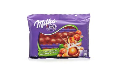 Milka | Chocolade | Melkchocolade | Hele Noten | 3 x 45 gr | Delhaize