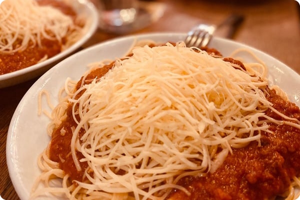 Avec les kids au restaurant : 5 astuces & 6 adresses kids proof